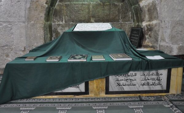 Tomb of Abu Darda (رضي الله عنه) - IslamicLandmarks.com
