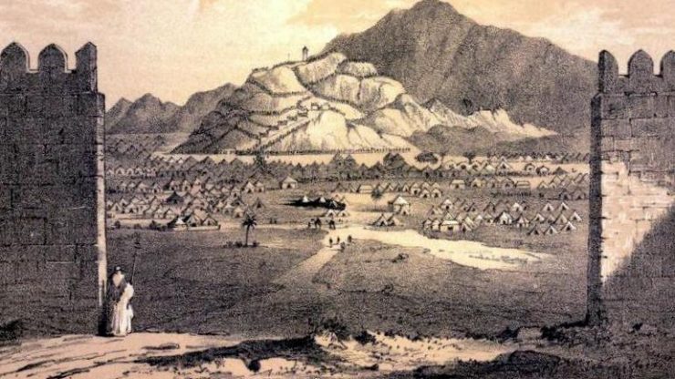 Jabal Arafat (Mount Arafat) - IslamicLandmarks.com