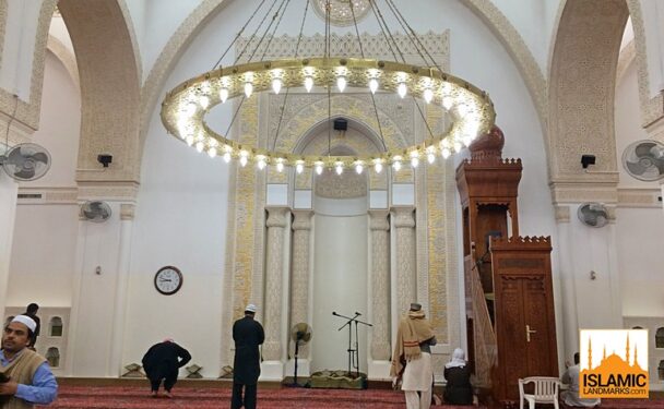 Masjid al-Qiblatain - IslamicLandmarks.com