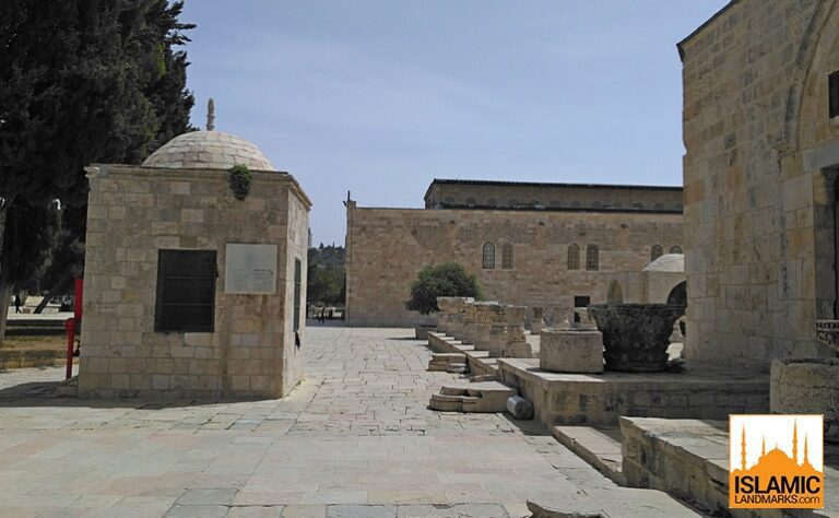 Moroccan Gate (Bab al-Magharib) - IslamicLandmarks.com