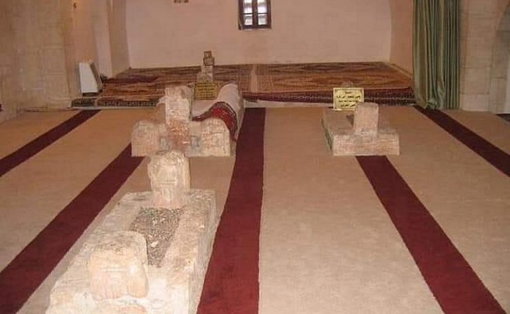 Tomb of Umar bin Abdul Aziz (رحمه الله) - IslamicLandmarks.com