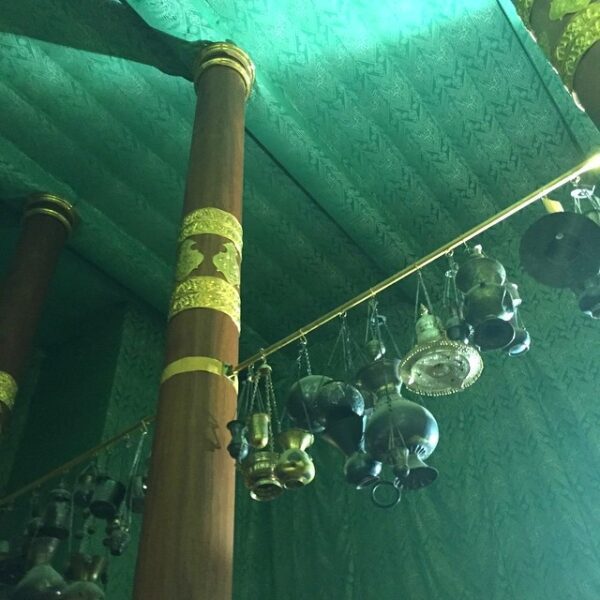 Inside the Ka'bah - IslamicLandmarks.com